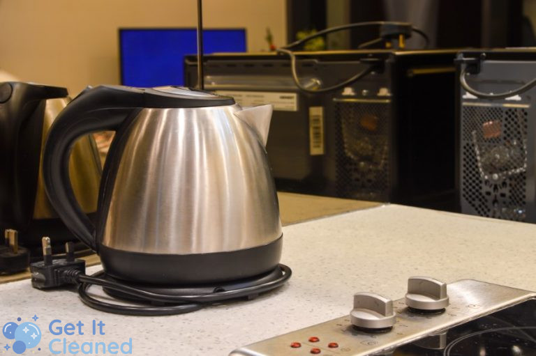 Expert Advice on How to Descale a Kettle: With Vinegar and Other ...